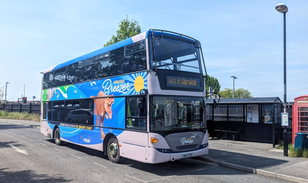 Durdle Door Day trip from London by Public Transport